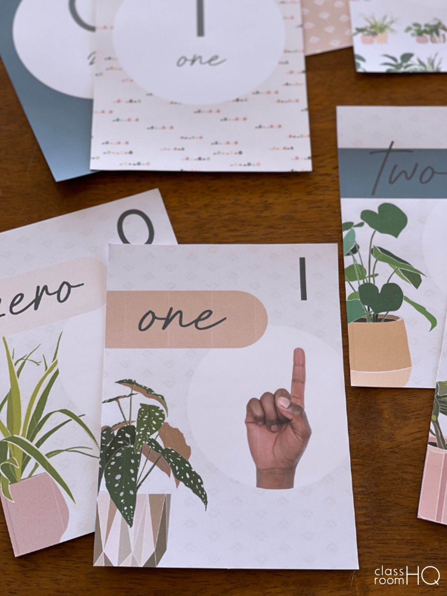 Plant Classroom Decor - classroomHQ